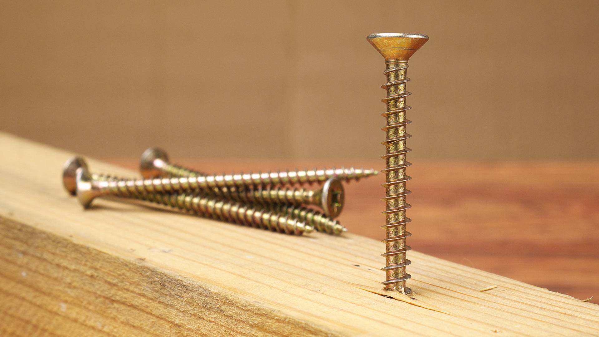 Kaikissa myyntiliikkeissä ei kerrota riittävän tarkkaan ruuvien käyttö